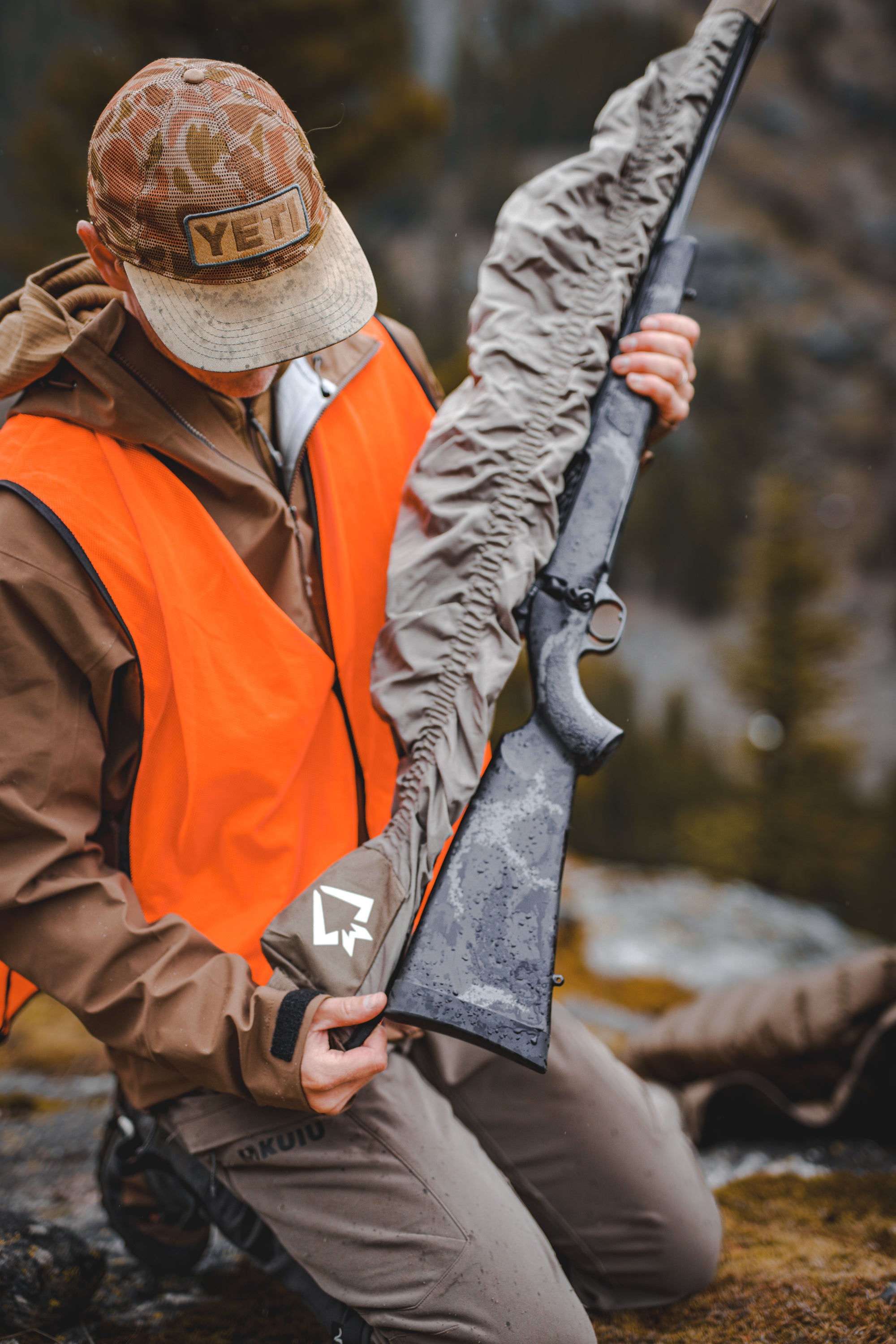 Live Wild Rifle Covers STONE – Remi Warren